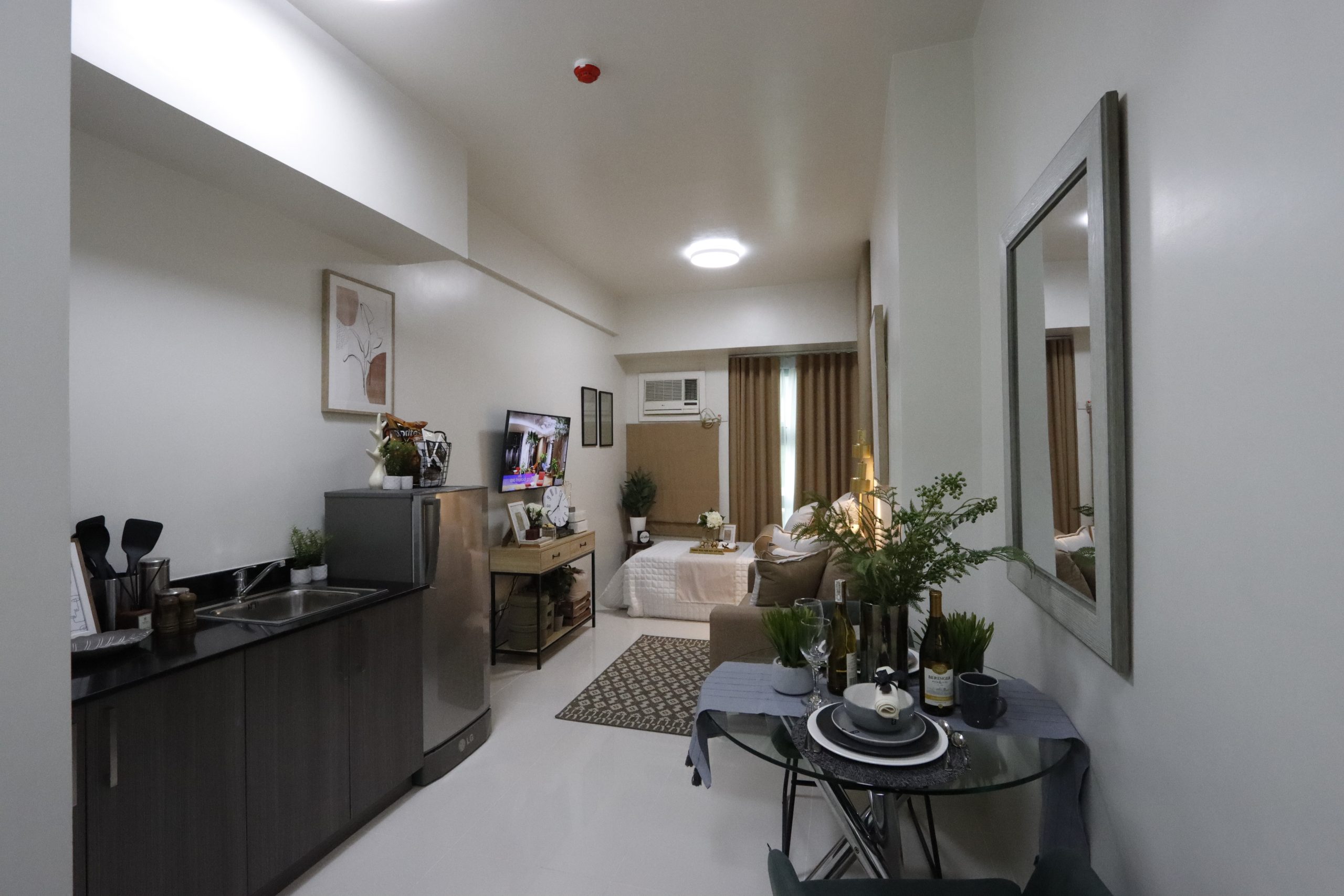 Studio Unit | The Symphony Towers | VIMI